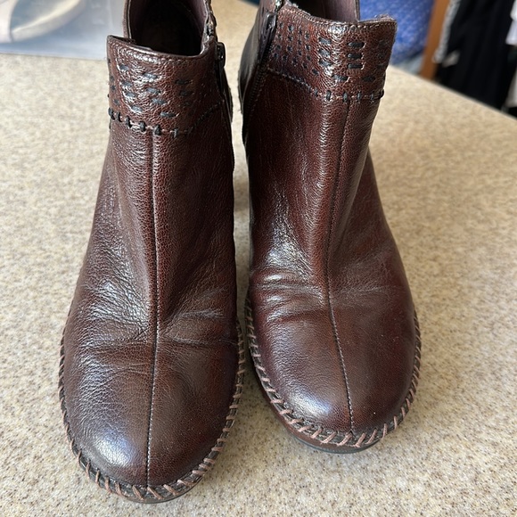 Indigo | Shoes | Indigo Brown Boots With Great Stitch Detailing Side ...